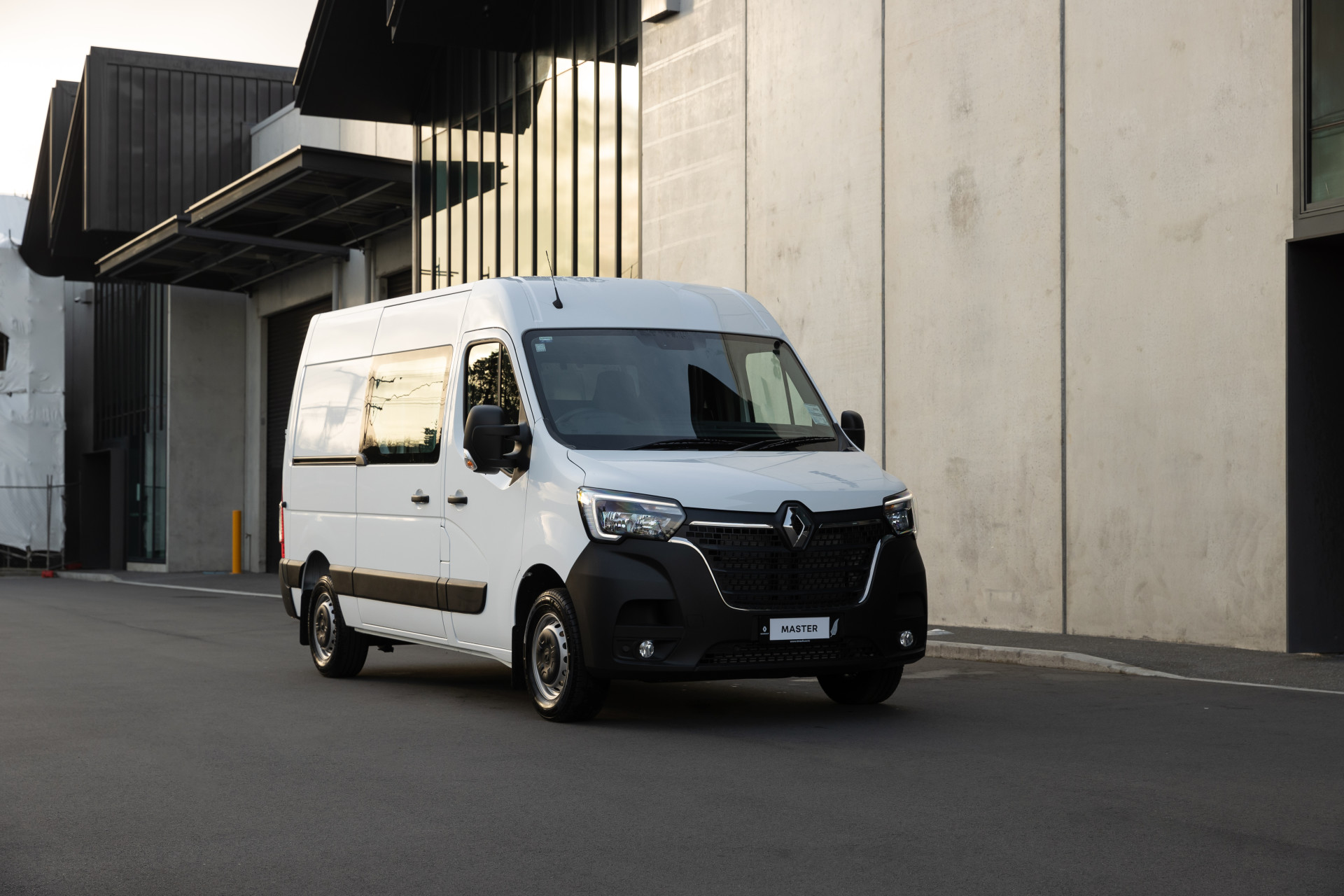 Vans, People Movers | Renault New Zealand